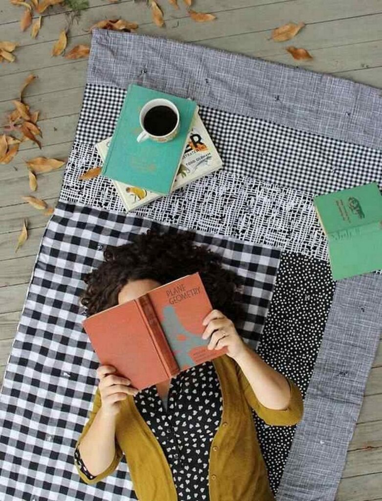 7 Simple DIY Homemade Quilt Ideas For Beginners - The Newlywed