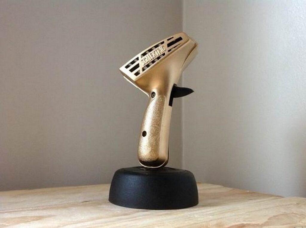 10 DIY Trophy Projects To Make Winner Feel Proud - The Newlywed