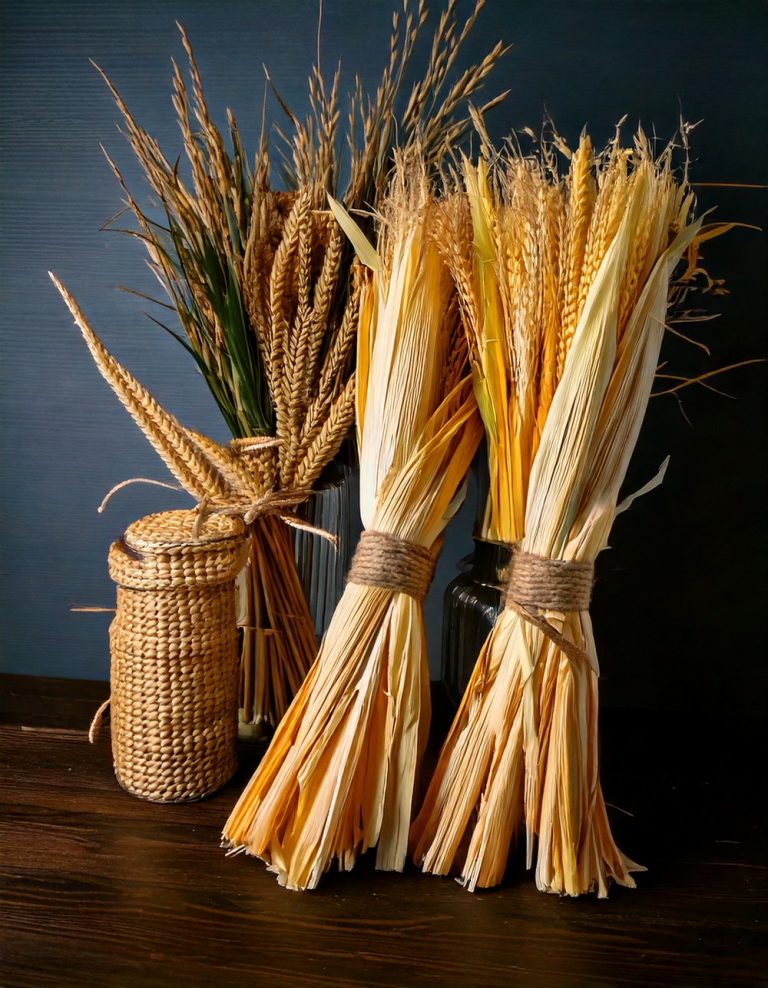 15 Budget-Friendly Fall Porch Decorating Inspirations - The Newlywed