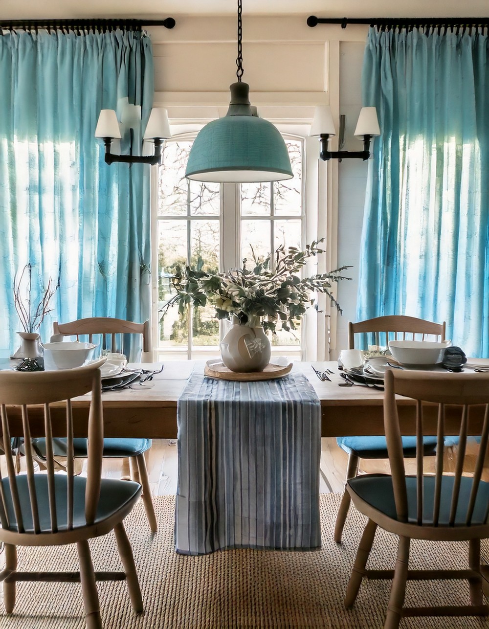 15 Farmhouse Style Dining Room Ideas for Rustic Elegance - The Newlywed