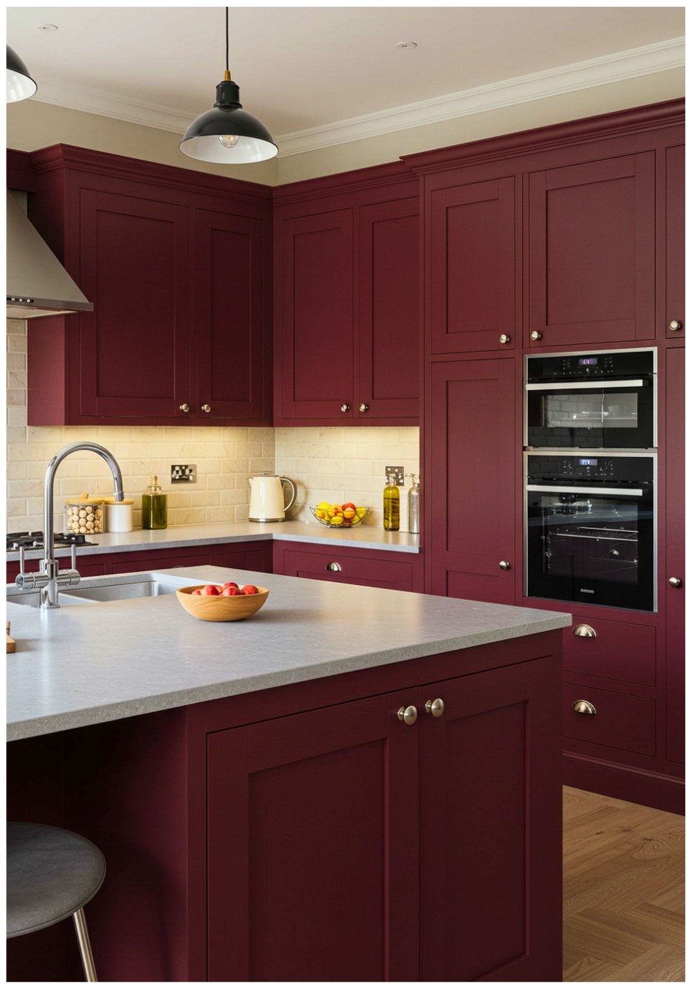 15 Inspiring Burgundy Kitchen Cabinet Ideas for Luxurious Look. - The ...
