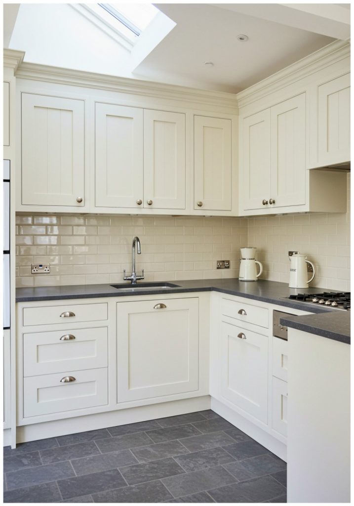 15 Cream Backsplash Kitchen Ideas for Modern & Traditional Spaces - The ...