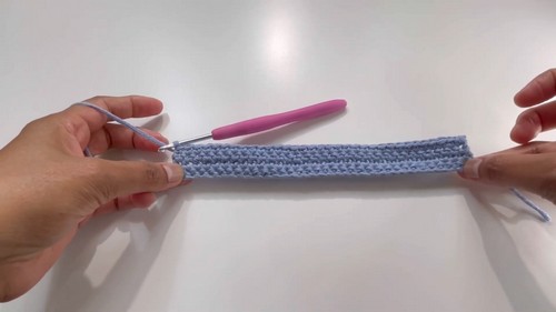 Crochet Bobble Stitch Baguette Bag Pattern for a Unique Wardrobe - The ...