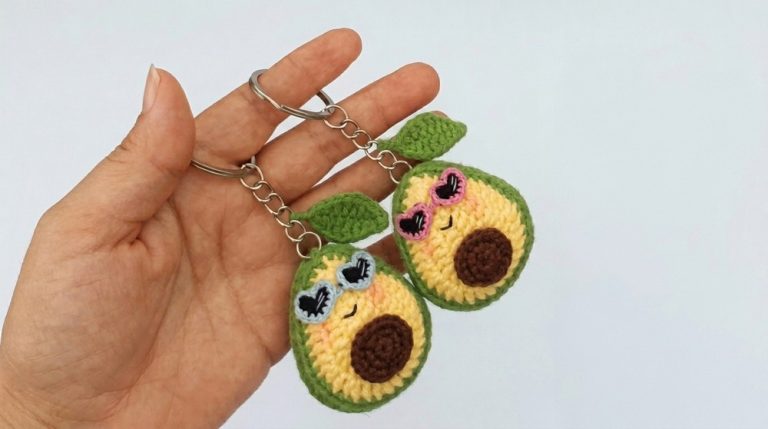 Crochet Sunflower Keychain Free Pattern +Video Tutorial - The Newlywed