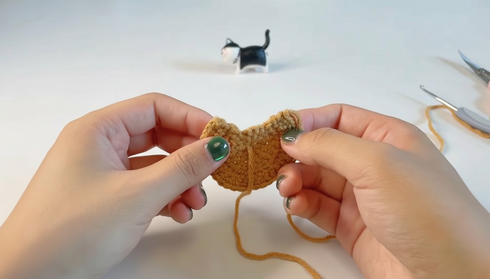 Quick and Simple Free Crochet Bitten Oreo Pattern to Try Tonight - The ...