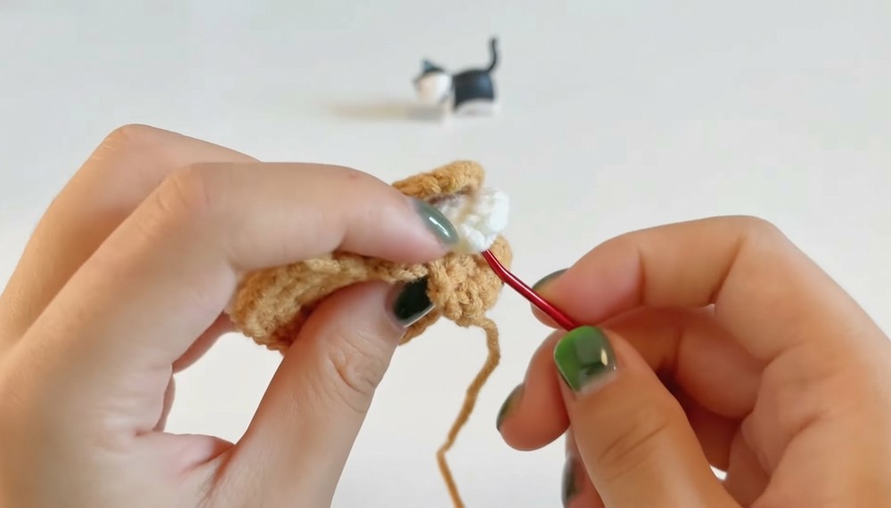 Quick and Simple Free Crochet Bitten Oreo Pattern to Try Tonight - The ...
