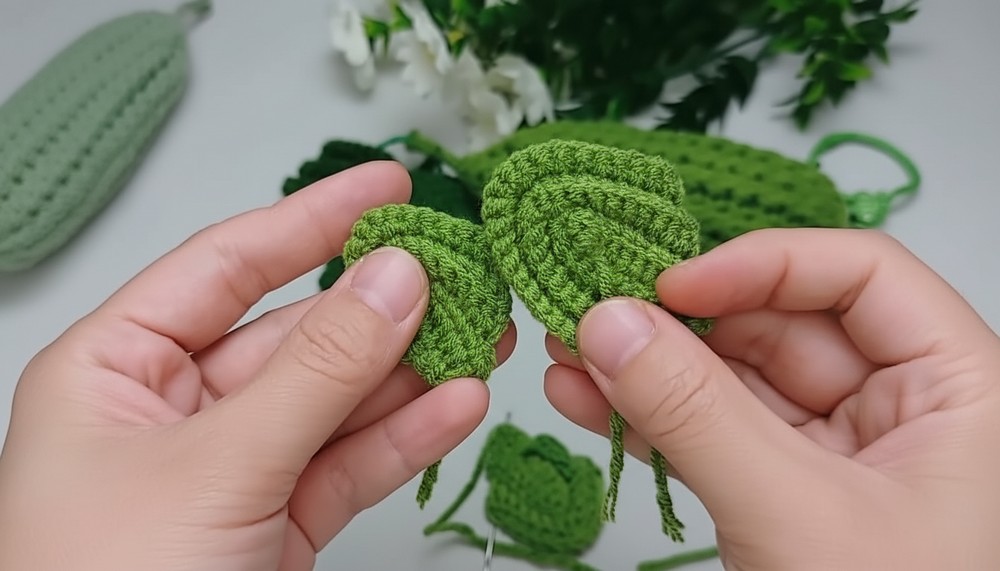 Unique Crochet Bitter Melon Keychain With Leaf Pattern Must Try - The ...