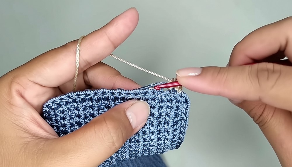 Free Crochet Bag Pattern for Everyday Adventures - The Newlywed