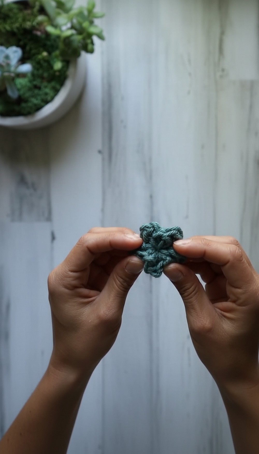 How To Crochet Flower Pattern for Lovely Creations - The Newlywed